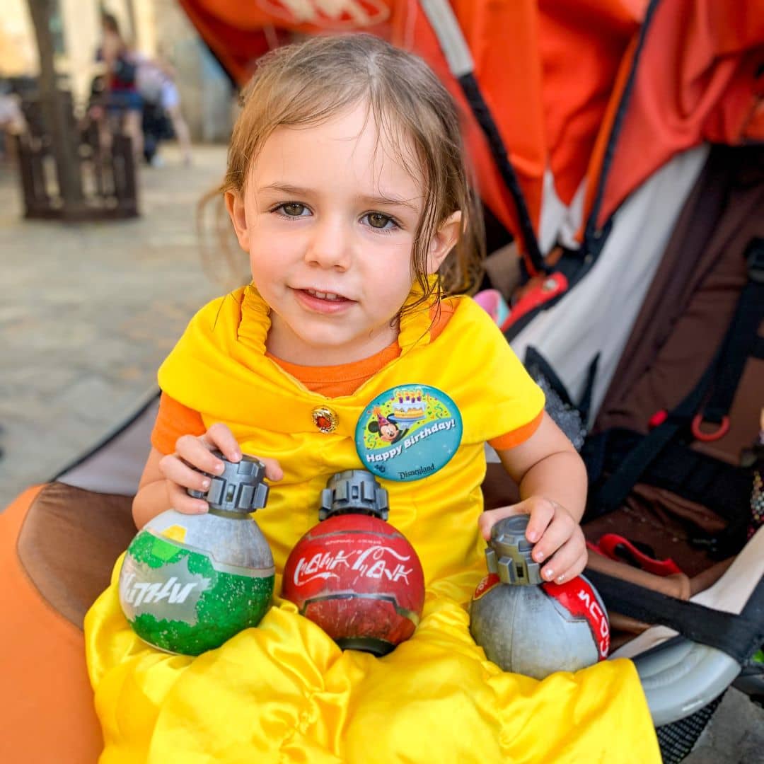 Disneyland’s Star Wars Galaxy’s Edge: A Visit to Batuu - Family Travel ...